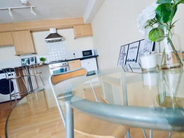 2 bedroom house for rent in Chancellor Court, City Centre / Georgian Quarter, Liverpool, L8