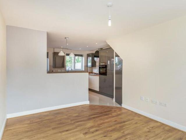 2 bedroom house for rent in Chantry Mews, RG22