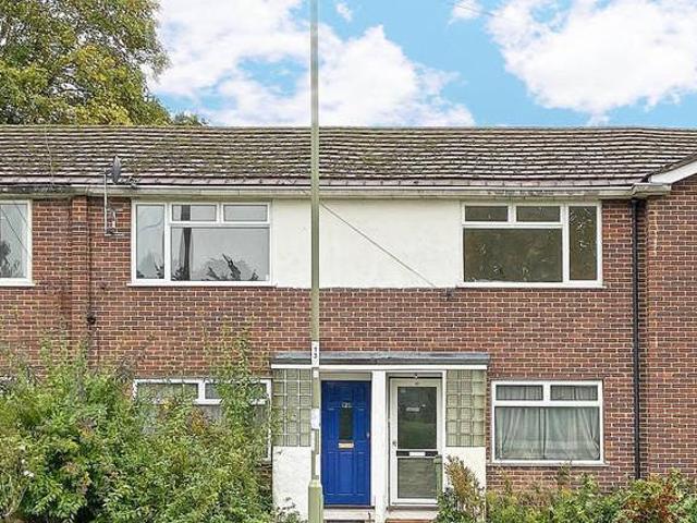 2 bedroom house for rent in Cheyne Way Farnborough GU14