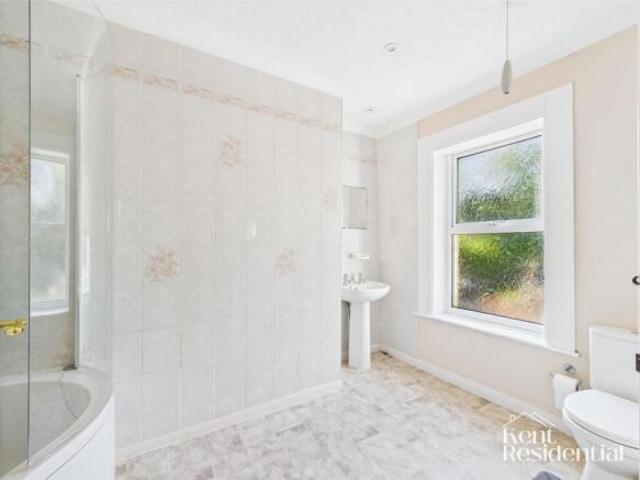 2 bedroom house for rent in Chillington Street, Maidstone, ME14