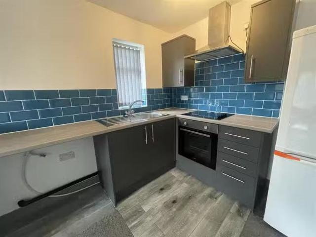 2 bedroom house for rent in Cleaver Street, Burnley, BB10
