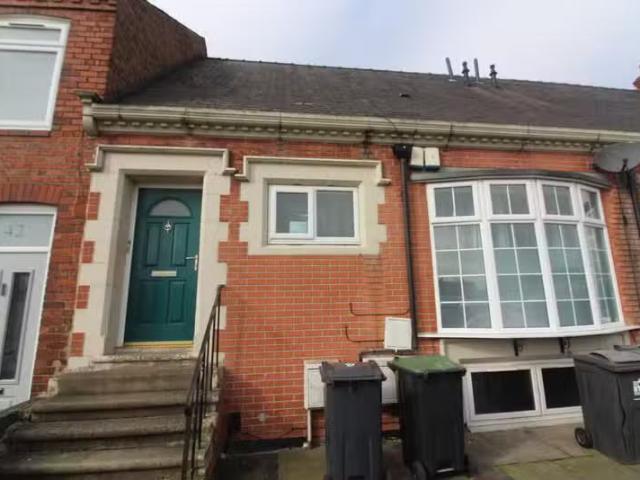 2 bedroom house for rent in Clifton Road, Darlington, Co Durha.