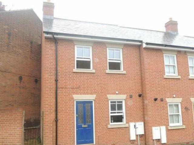2 bedroom house for rent in Close To Town Centre CO1