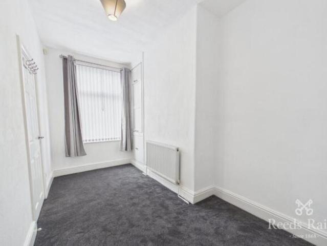 2 bedroom terraced house for rent in Ainsdale Street, Manchester, Greater Manchester, M12