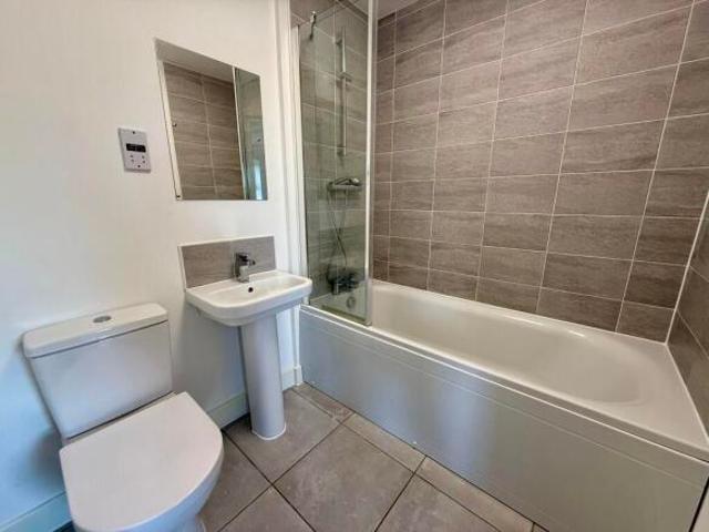2 bedroom house for rent in Asket Fold, LEEDS, LS14