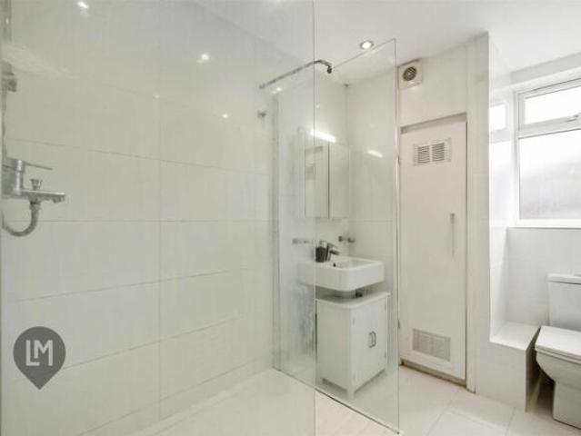 2 bedroom house for rent in Augustus Road, London, SW19