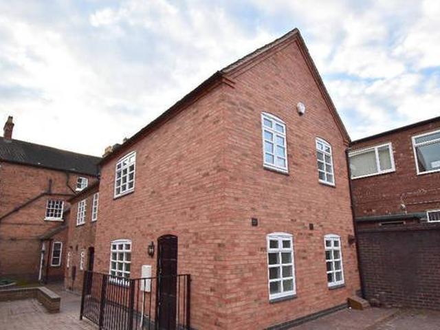 2 bedroom house for rent in Bolebridge Street Tamworth B79 7PA B79