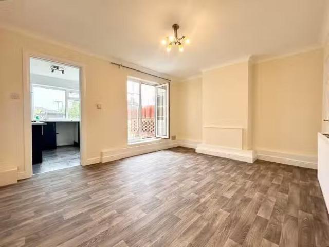 2 bedroom house for rent in Bayly Road, Dartford, Kent, DA1