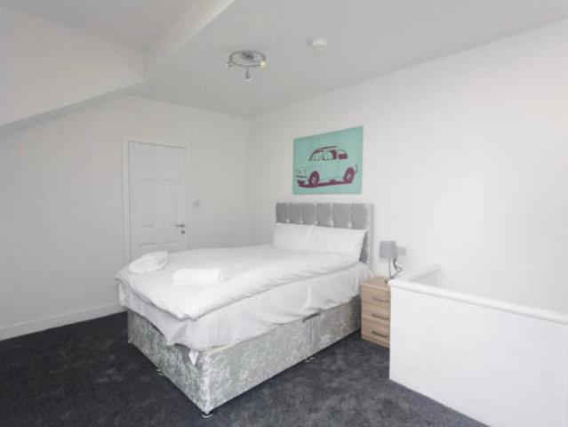 2 bedroom house for rent in Bayswater Place, LEEDS, LS8
