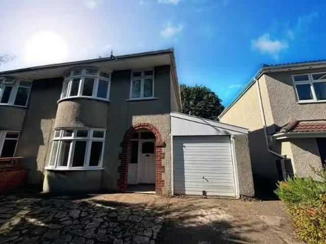 2 bedroom house for rent in Bankside, Staple Hill, Bristol, BS16