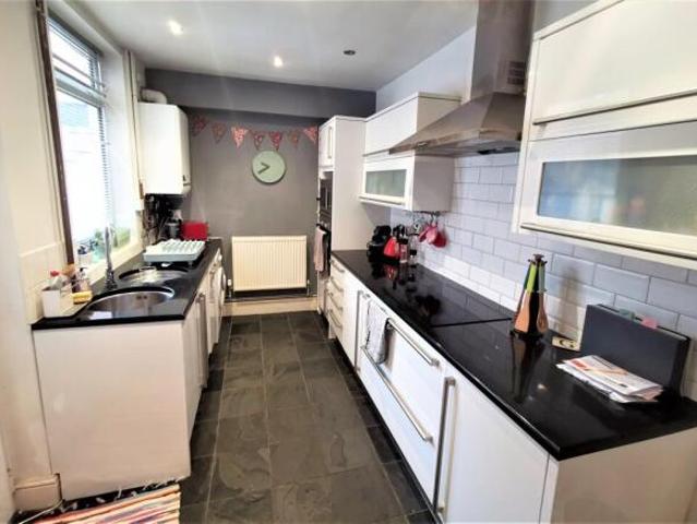 2 bedroom house for rent in Barclay Street, West End, LE3