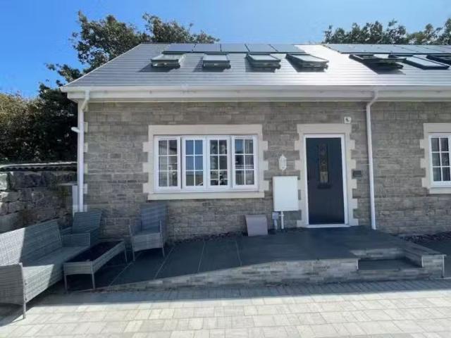 2 bedroom house for rent in Beach Road, Weston super Mare, Nor.