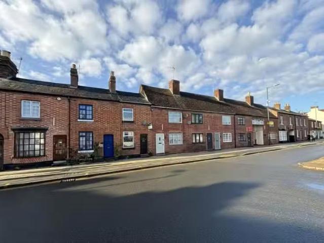 2 bedroom house for rent in Birmingham Road, Stratford upon Av.
