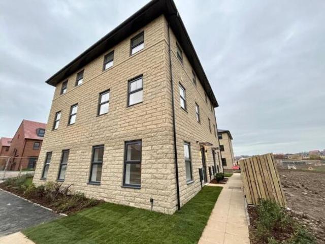 2 bedroom house for rent in Blackthorn Boulevard, Kiveton Park, Sheffield, South Yorkshire, S26