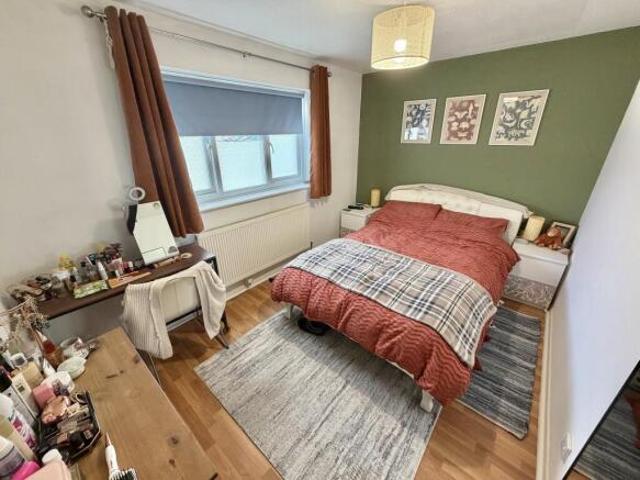 2 bedroom house for rent in Bramshaw Gardens, Muscliff, Bournemouth, BH8