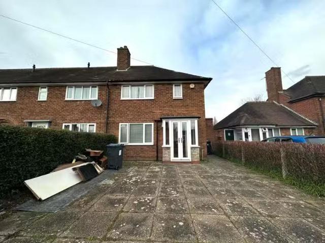 2 bedroom house for rent in Brownfield Road, Shard End B34