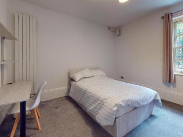 2 bedroom house for rent in Buckingham House, Leeds, LS6