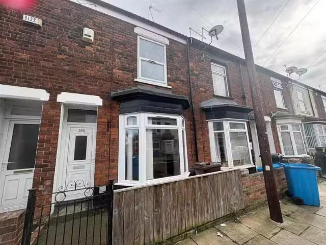 2 bedroom house for rent in Buckingham Street, Hull, HU8