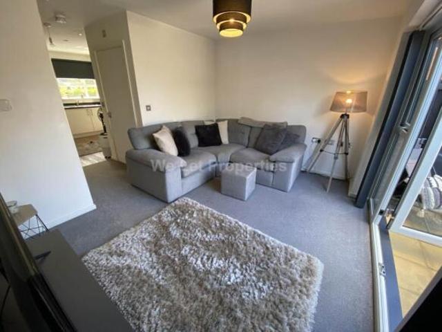 2 bedroom house for rent in Bugle Close, Salford, M7