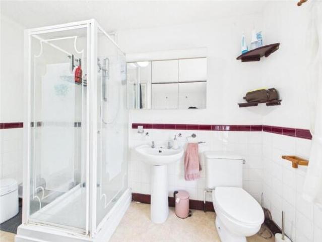 2 bedroom house for rent in Gaywood Road, Walthamstow, London, E17