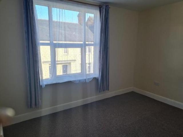 2 bedroom house for rent in Glengate, Wigston, LE18