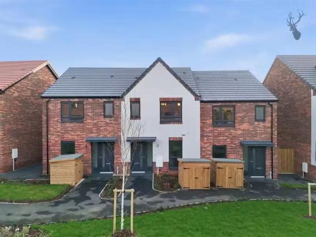 2 bedroom house for rent in Graters Walk, Bishop's Stortford.