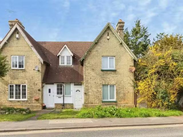 2 bedroom house for rent in Great North Rd, Welwyn Garden City.