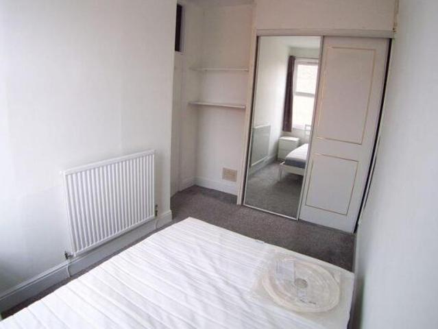 2 bedroom house for rent in Grimthorpe Street, Leeds, LS6