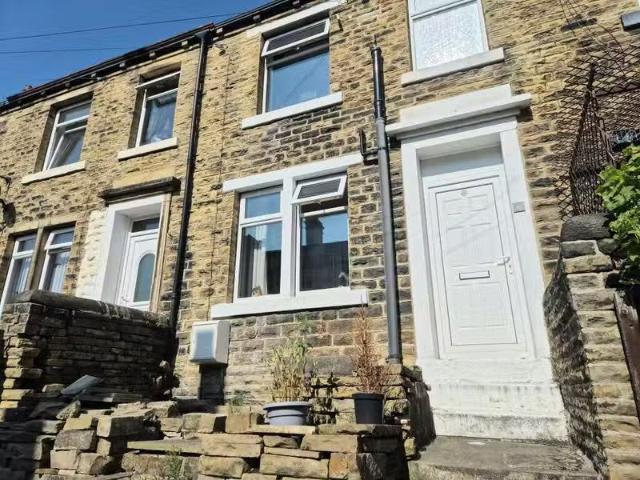 2 bedroom house for rent in Empsall Row, BRIGHOUSE, HD6