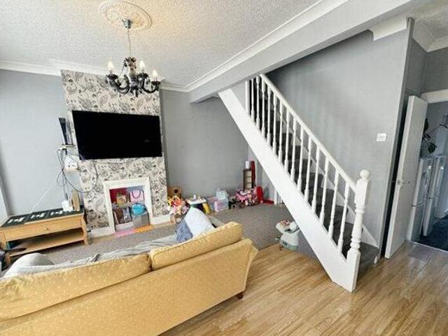 2 Bedroom House For Rent In East Ham