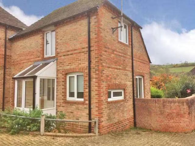 2 bedroom house for rent in East Street, Amberley, BN18