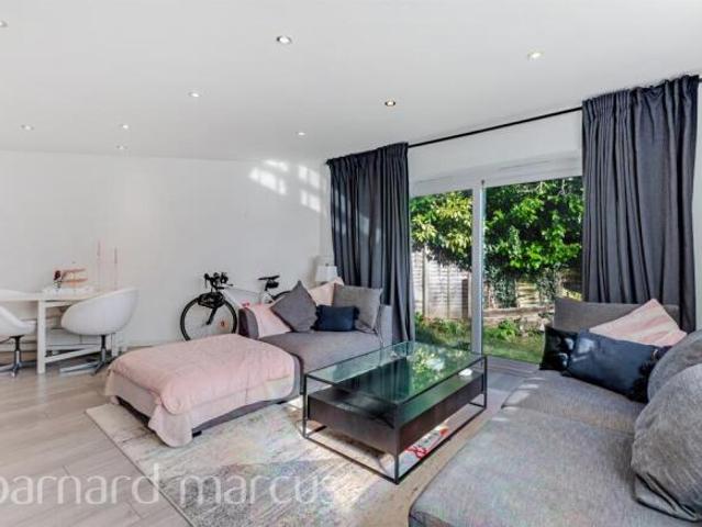 2 bedroom house for rent in Erskine Road, SUTTON, SM1