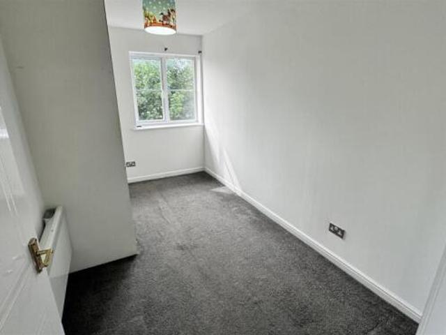 2 bedroom house for rent in Eversley Street, Glasgow, G32