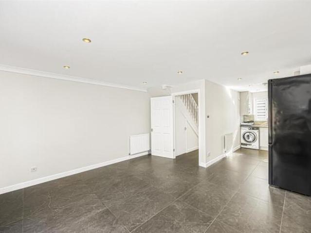 2 bedroom end of terrace house for rent in Finch Gardens, Chingford, E4