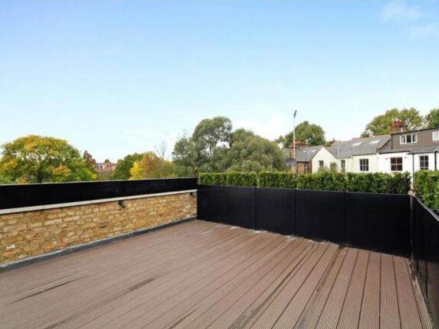 2 bedroom house for rent in Kelfield Mews, London, W10