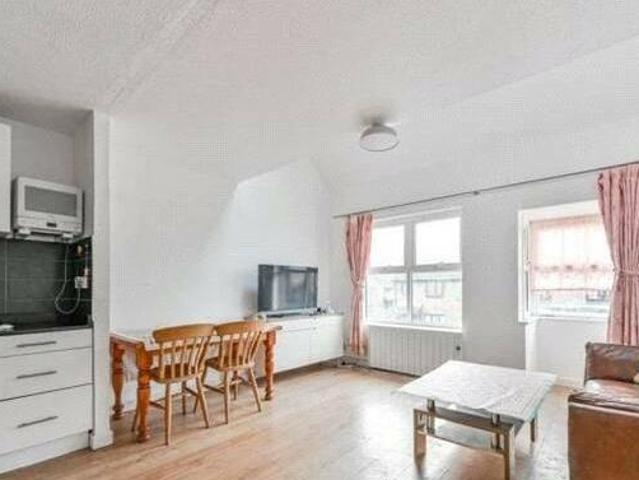 2 bedroom house for rent in Kinburn Street London SE16