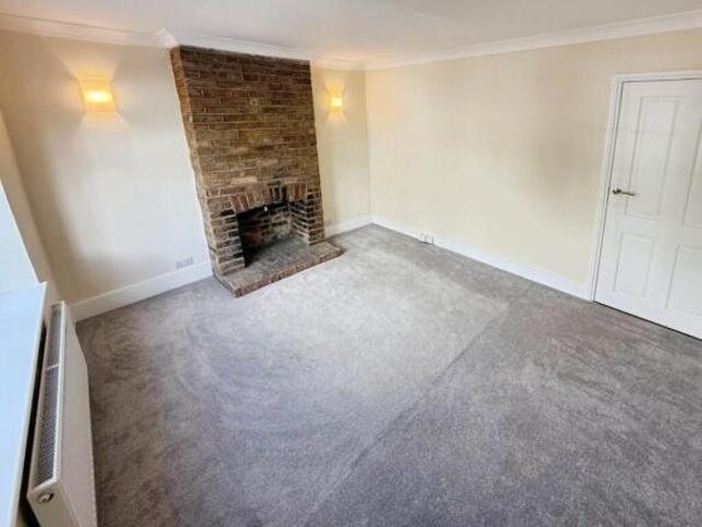 2 bedroom house for rent in Haxted Road, Bromley, BR1