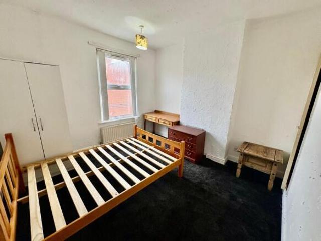 2 bedroom house for rent in Harcourt Road, NG7