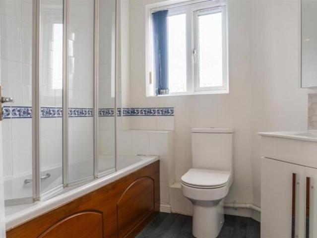 2 bedroom house for rent in Hedgerow Road, Leicester, LE3