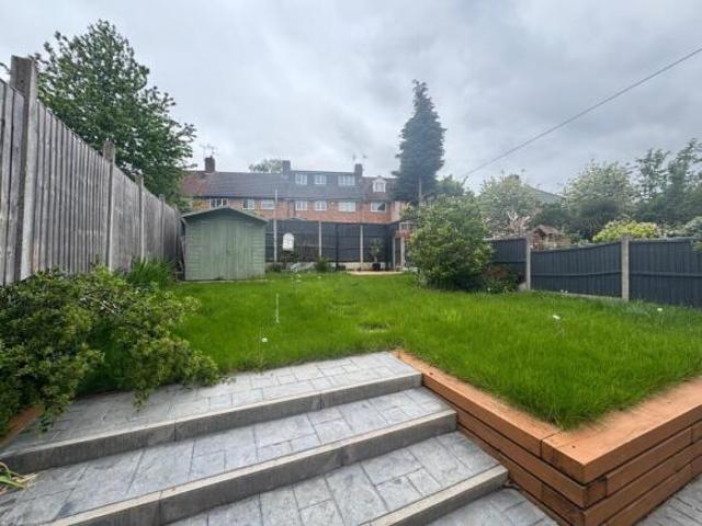 2 bedroom house for rent in Henley Road, Leicester, LE3