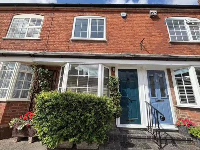 2 bedroom house for rent in High Street, Henley In Arden, B95