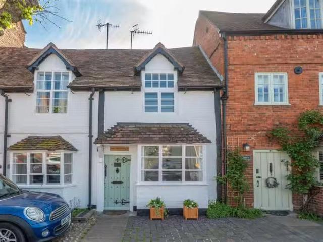 2 bedroom house for rent in High Street, Henley In Arden, B95