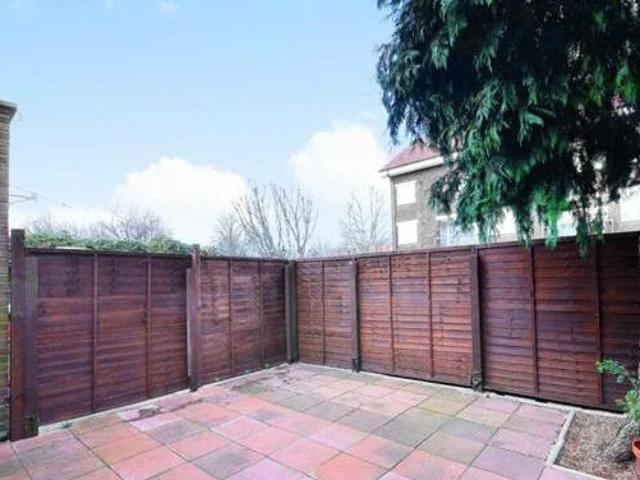 2 Bedroom House For Rent In Isle Of Dogs, London