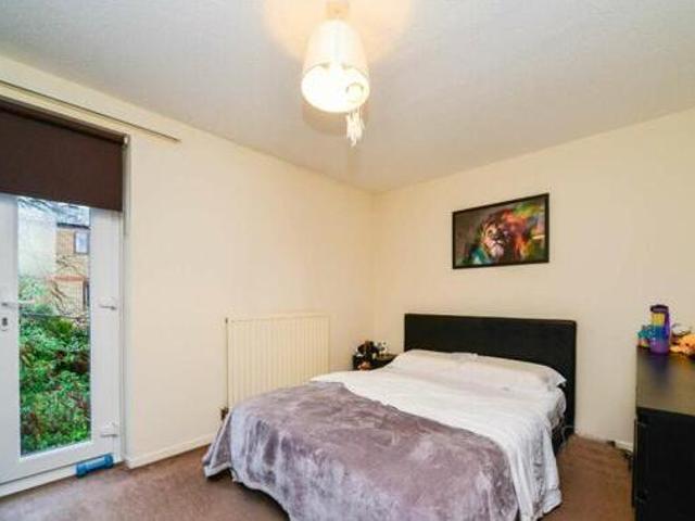2 Bedroom House For Rent In Isle Of Dogs