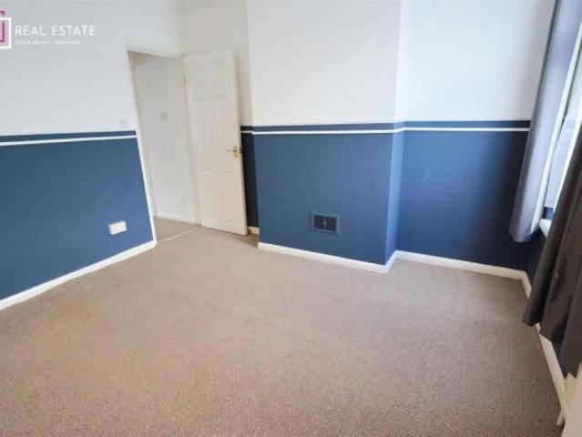 2 bedroom house for rent in James Street, Gillingham, ME7