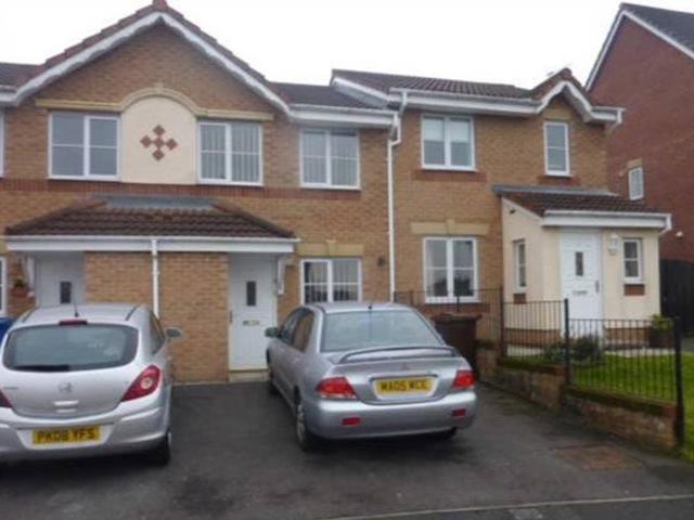 2 bedroom house for rent in Overton Close Radcliffe M26