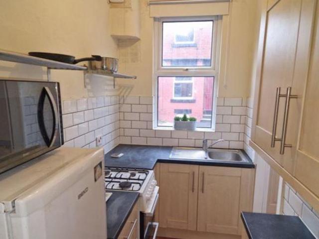 2 Bedroom House For Rent In Leeds, West Yorkshire