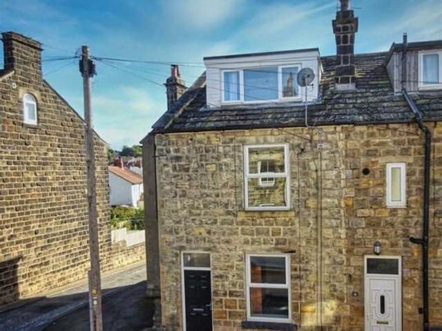2 Bedroom House For Rent In Leeds, West Yorkshire