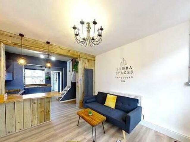2 bedroom house for rent in Leonards Avenue HU5