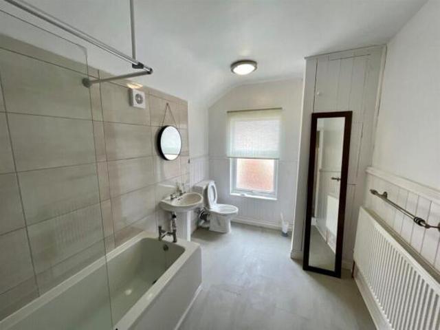 2 bedroom house for rent in Livingstone Street, Leicester LE3 0QY, LE3
